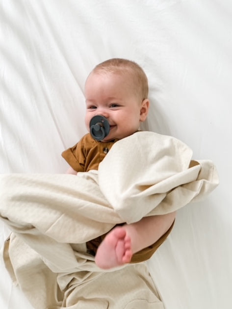 Pearl Pointelle Swaddle – Max & Moose